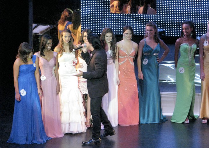 Menudomania Total: Daniel Rene en Miss Miami Beach 2011