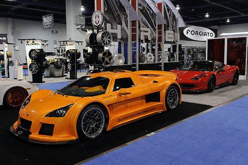 Super carros equipados com Super rodas