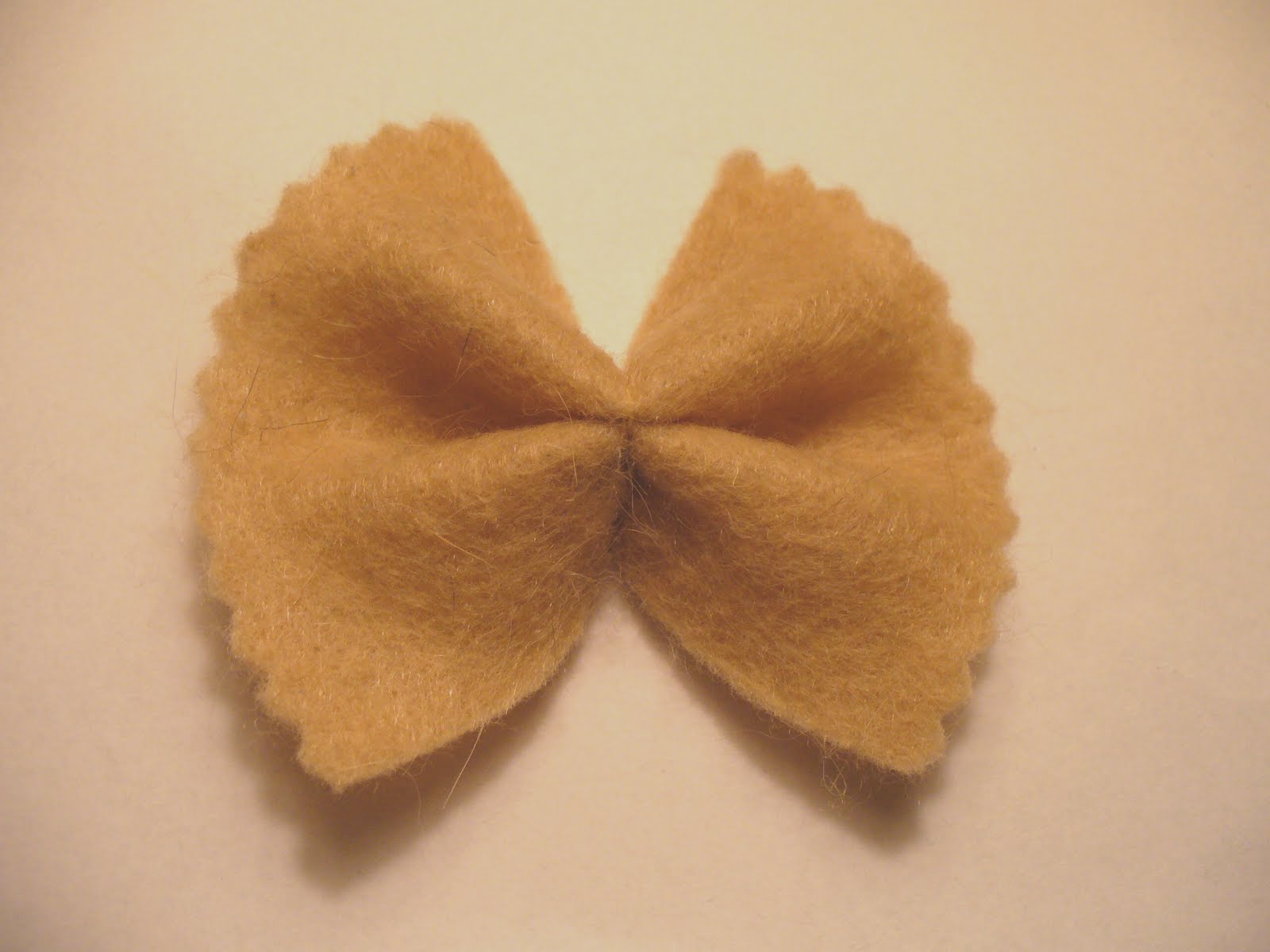 Crafty Mom Blog: Crafty Mom Activity- Felt Bowtie Pasta & Sauce