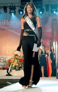 DAMITH PICTURE MART: Sri Lankan Top Model Nadeeka Perera