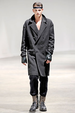 LOST IN COUTURE: RUNWAY2YOURWAY: PEA-COAT-BOO