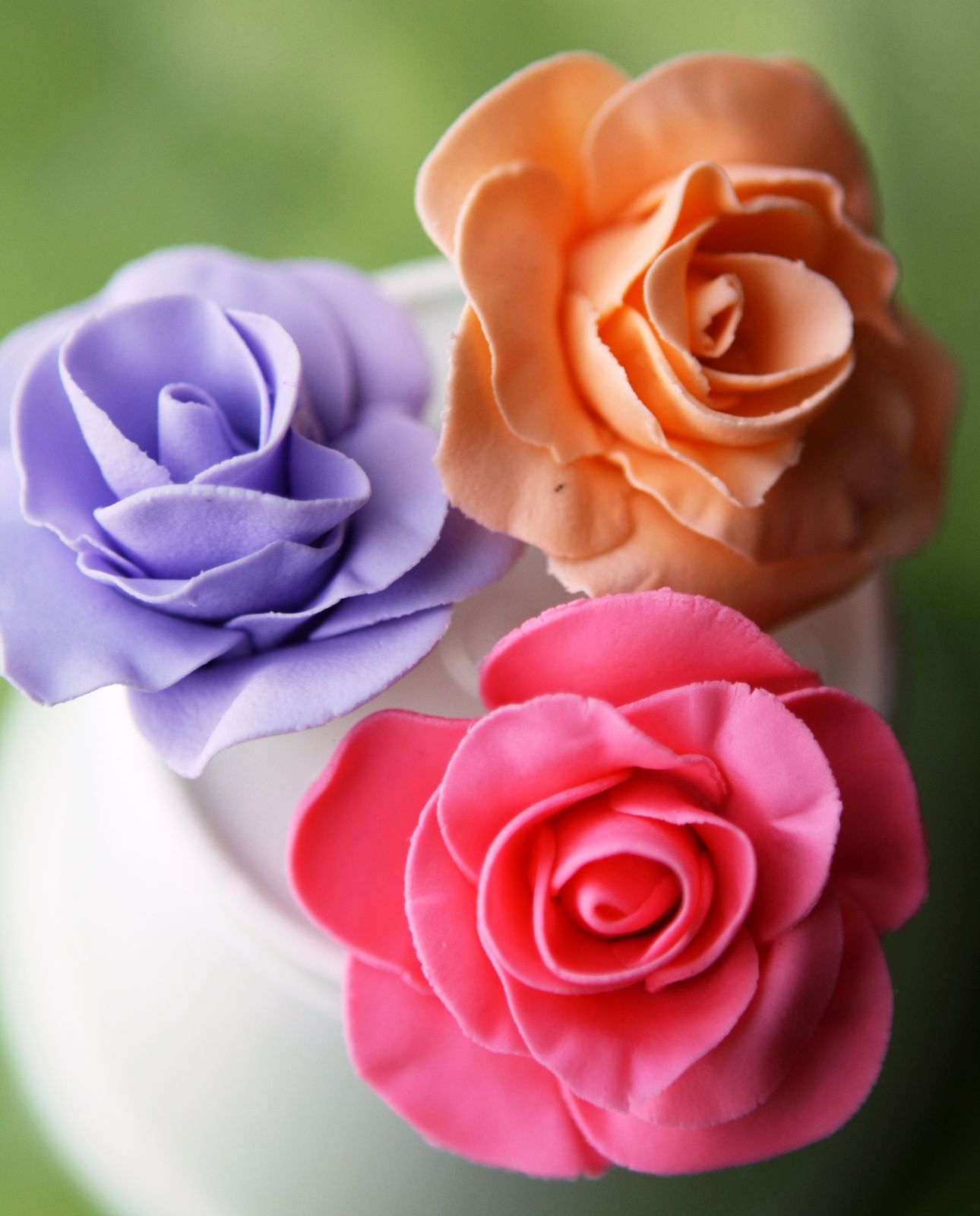 Passion for Baking: Having fun with fondant 2 - Roses