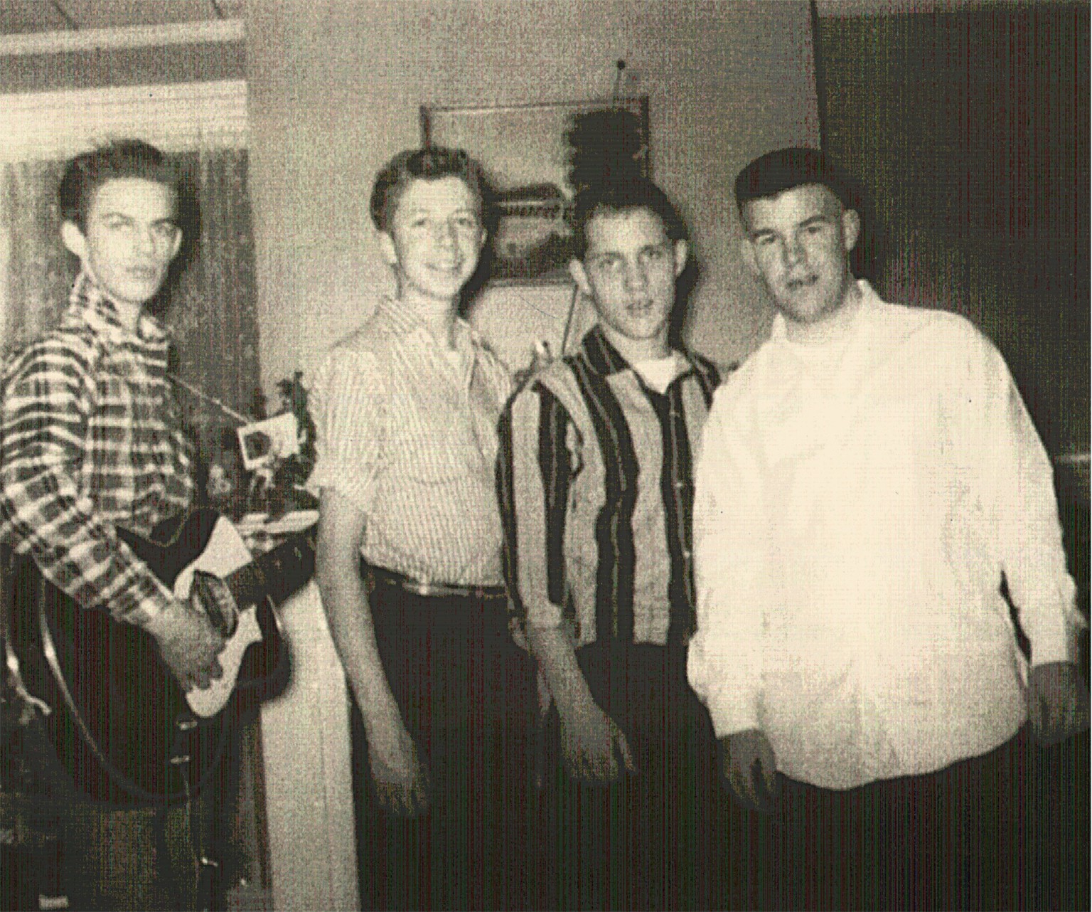 WHITE DOO-WOP COLLECTOR: THE DEL-TONES_Laura Lee