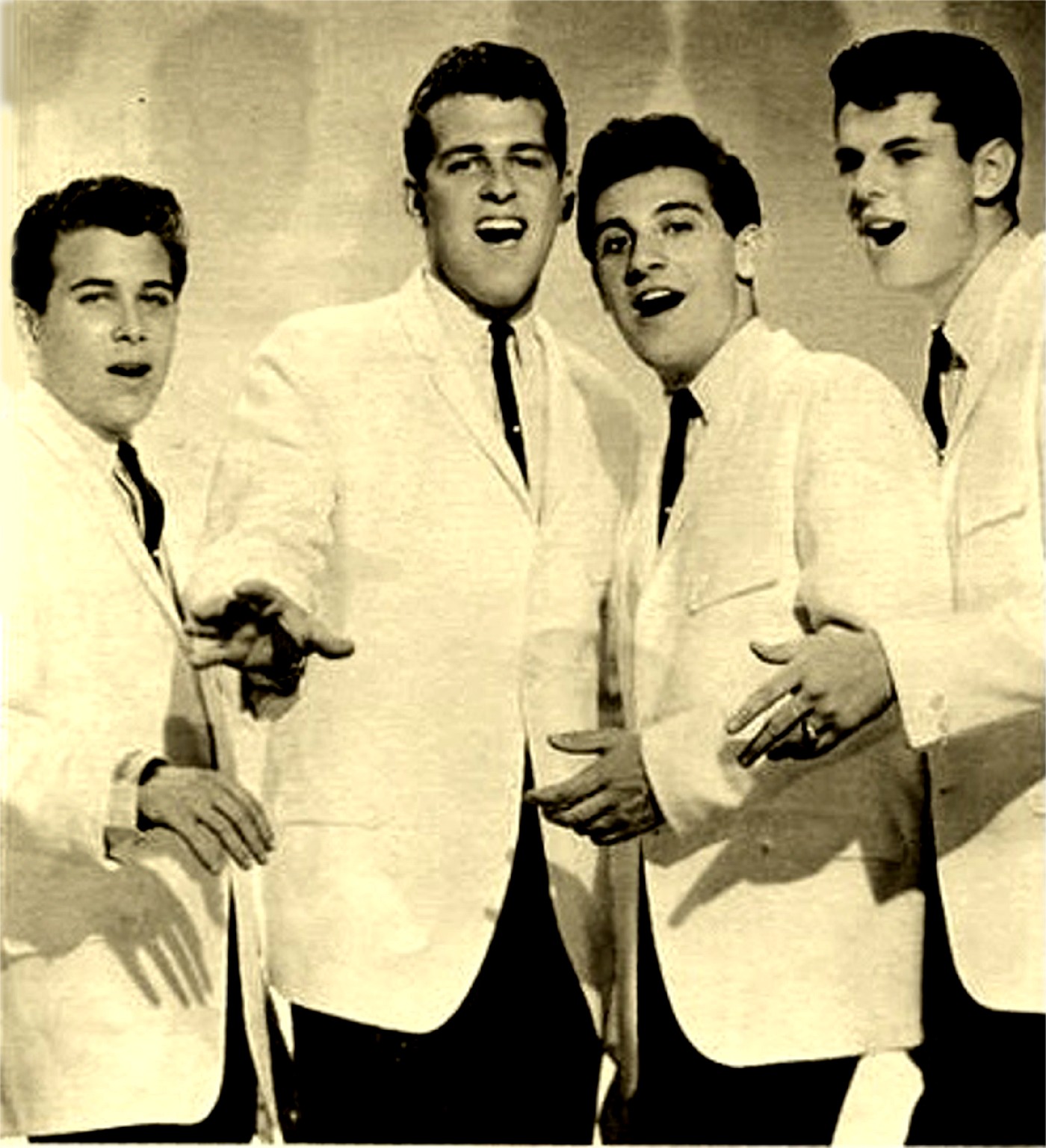 WHITE DOO-WOP COLLECTOR: THE DOVELLS STORY