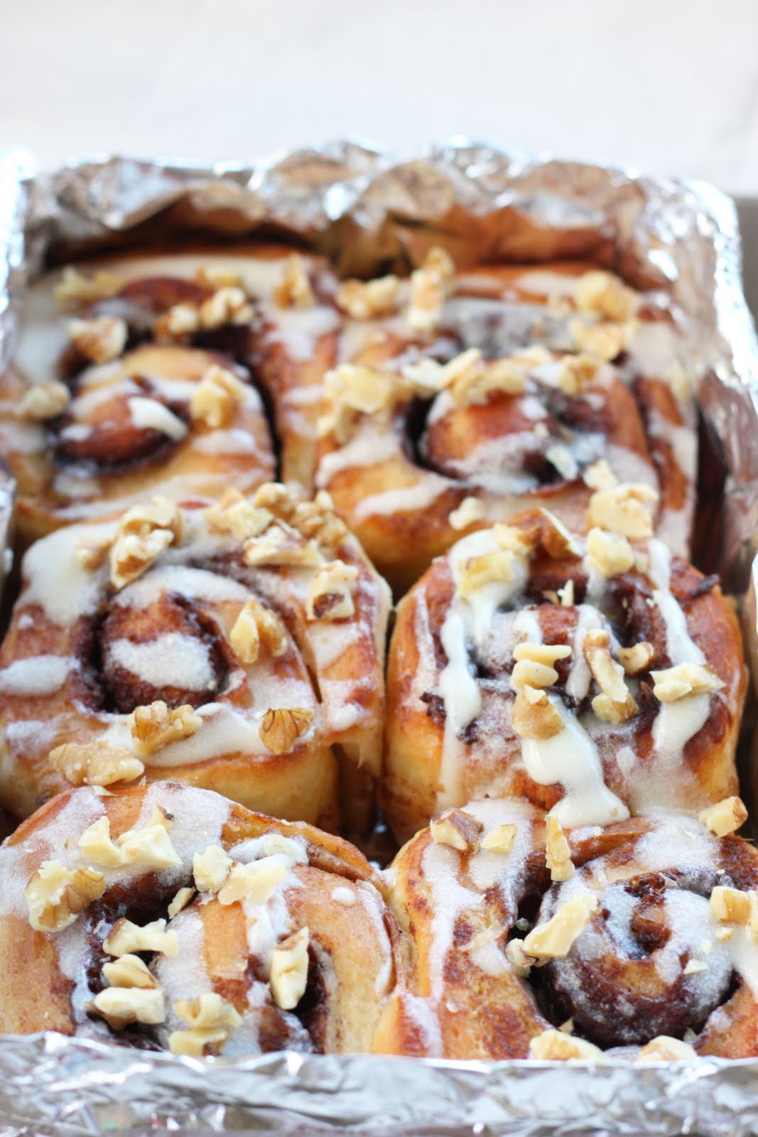 baking = love: Give us this day our daily cinnamon buns