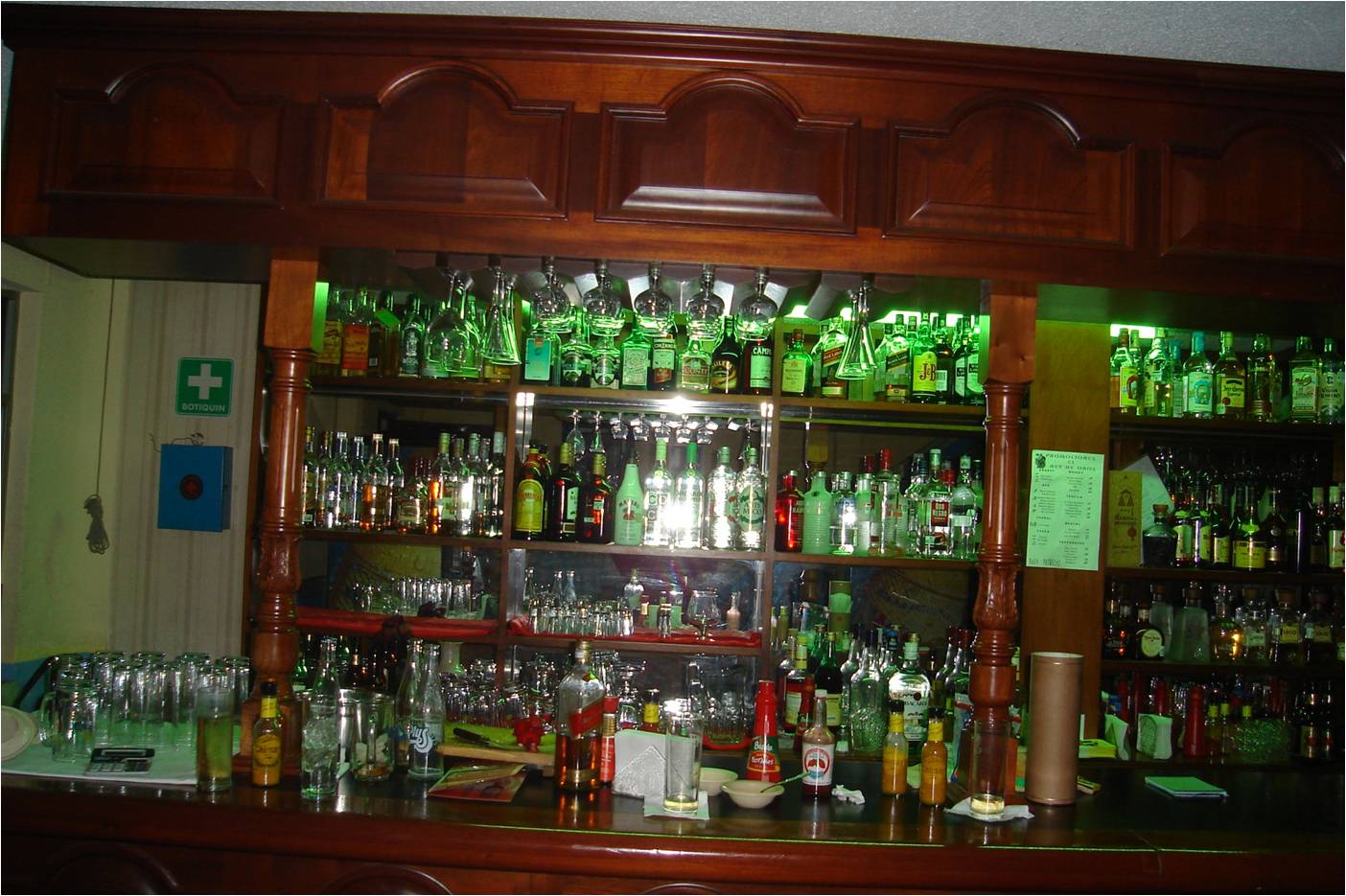 Nociones Basicas Del Bar: Lo Nesesario Para El Area De Bar