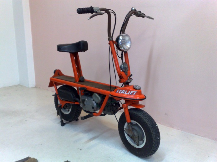 MOTORCYCLE 74: Minibikes - Italjet Kit Kat