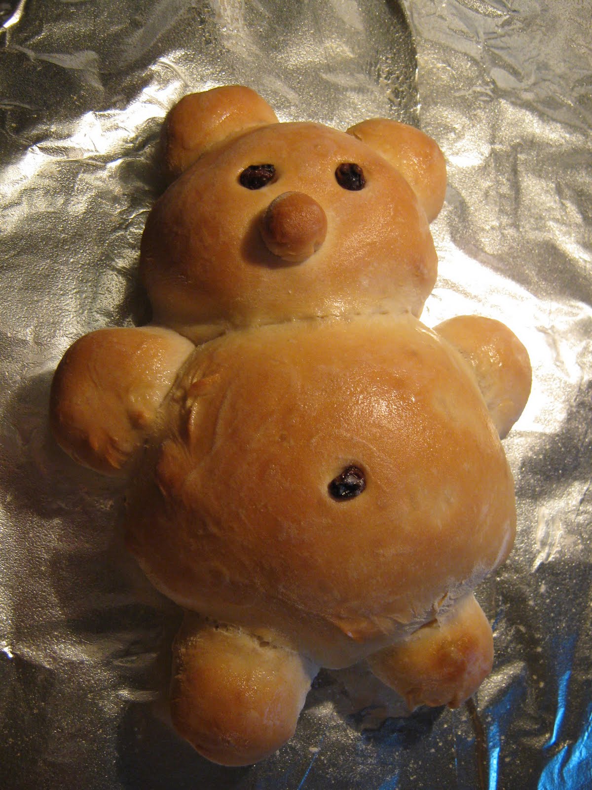 Almost Unschoolers: Bear Bread - Spheres and Fractions