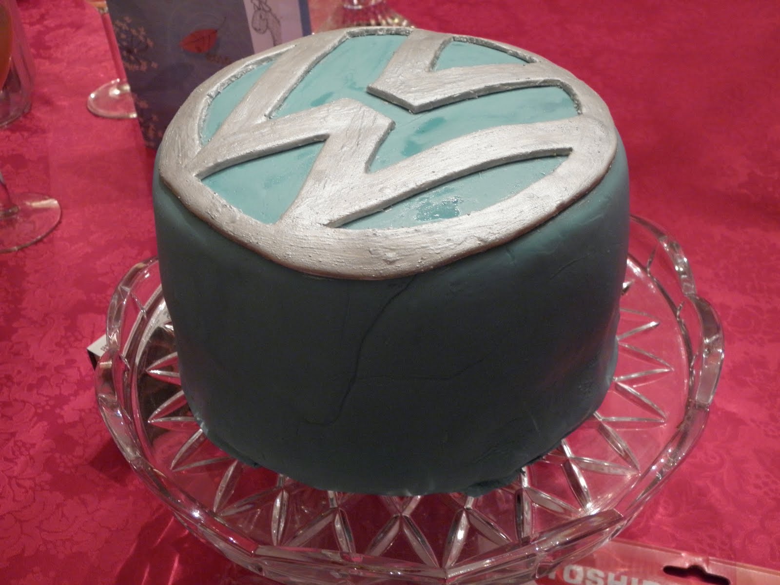 Lexcellent Cakes: VW Logo Cake