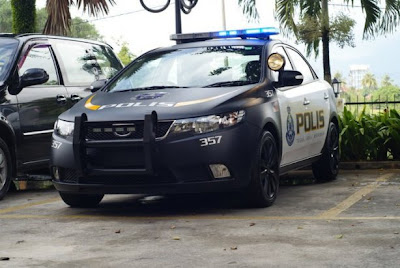 The story of Koh -Swift-: PDRM latest patrol car - Naza Forte