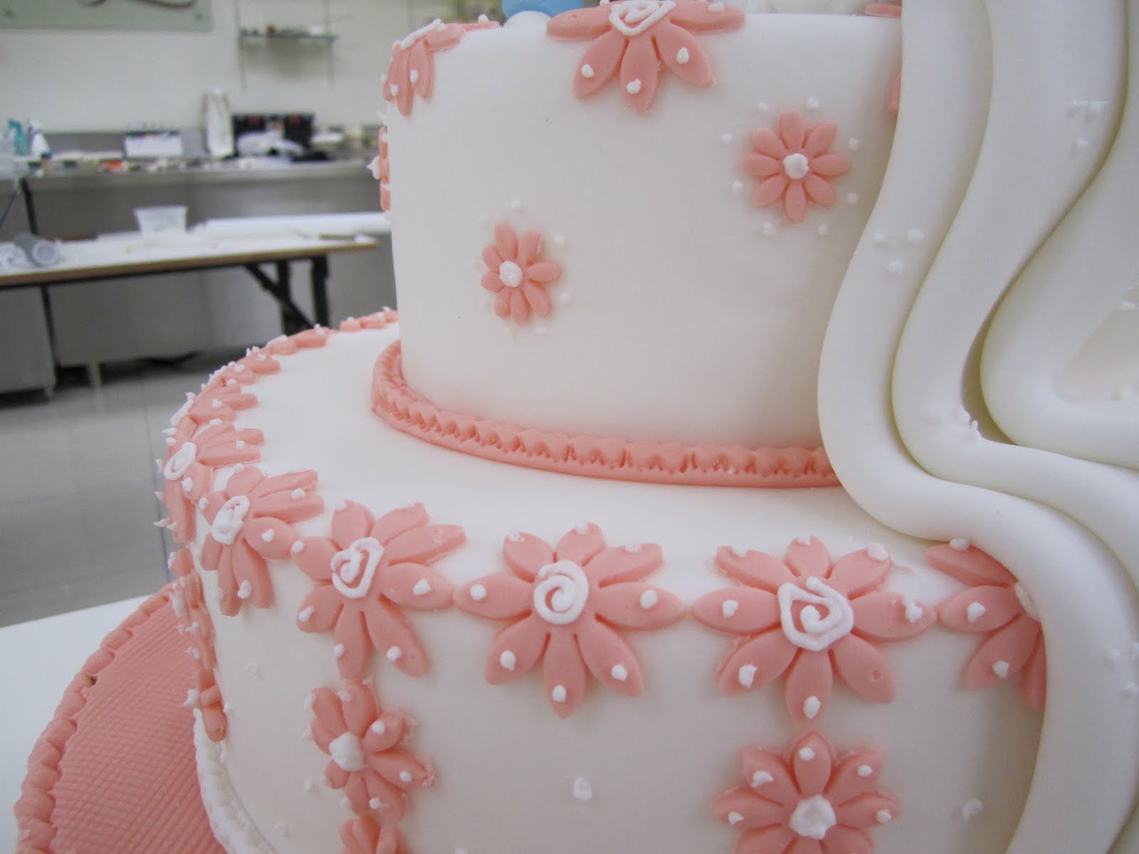 JEMI DELIGHTS: PME Sugarpaste Module Course - Day 5