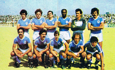 (Equipa do Amora FC no pelado da Medideira na temporada de 1981/82)