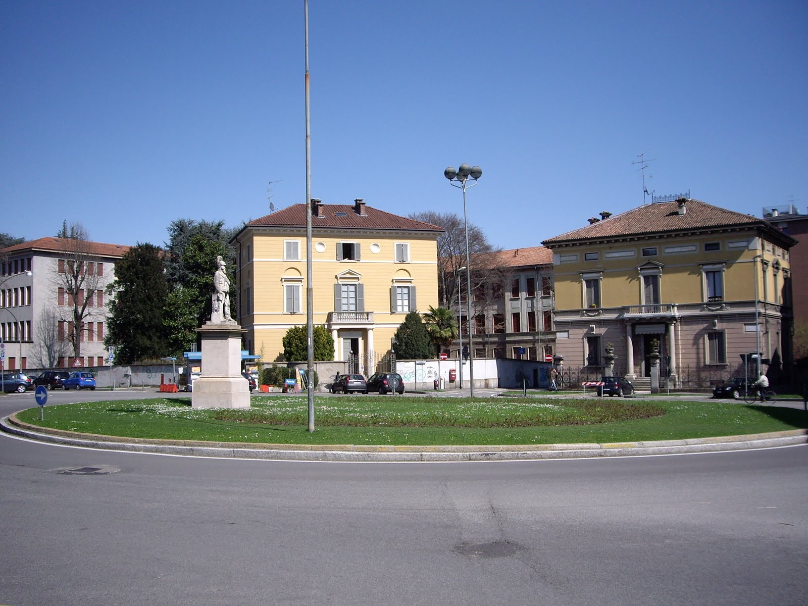 Adventures Abroad: Monza, Milano, and Bruges!