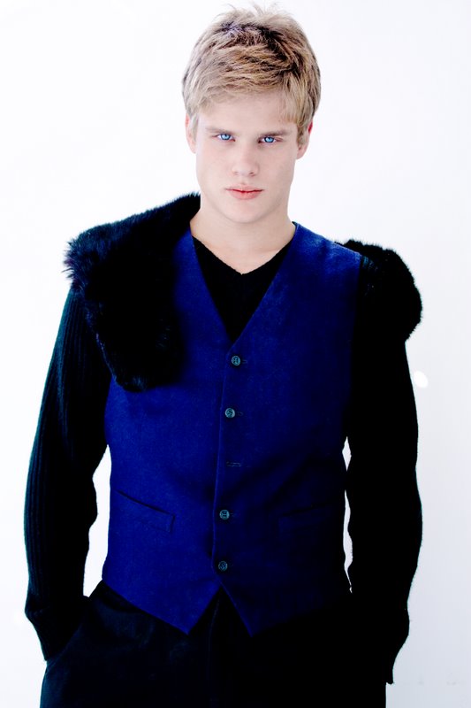 Prometheus Brazil Models: Renan Mello