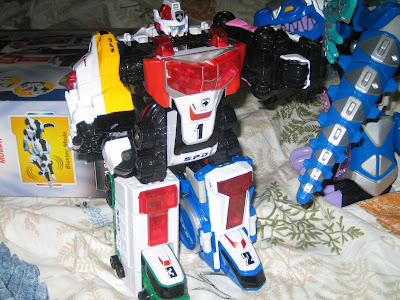 Rory's Toy Den and Reviews: Power Ranger SPD Delta Robot