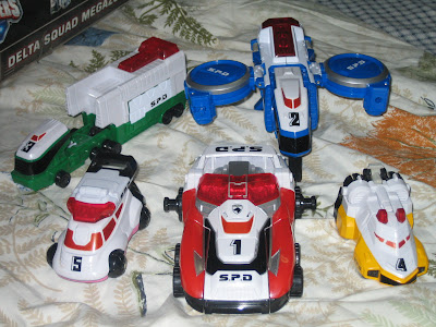 Rory's Toy Den and Reviews: Power Ranger SPD Delta Robot