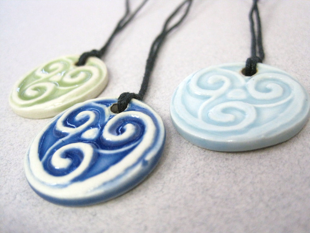 Lizzie Plays With Clay: Celtic Porcelain