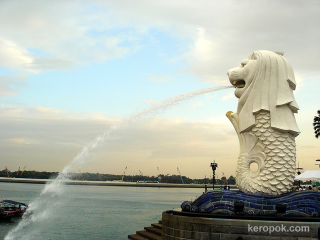 4th Type Travelling *: Merlion's Park