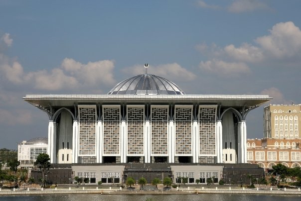 PUTRA KAYANGAN: KEINDAHAN MASJID BESI PUTRAJAYA (MASJID TUANKU MIZAN ...