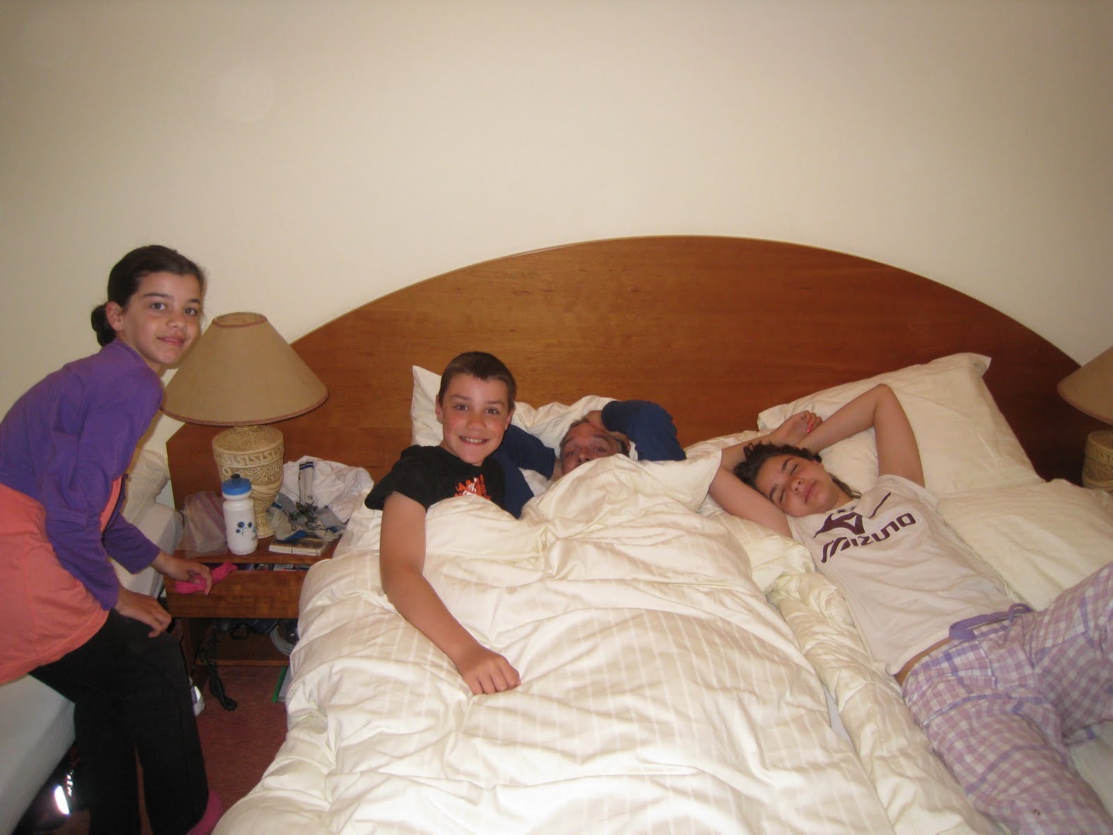 Holland by Bike 2010: Typical crowded hotel room