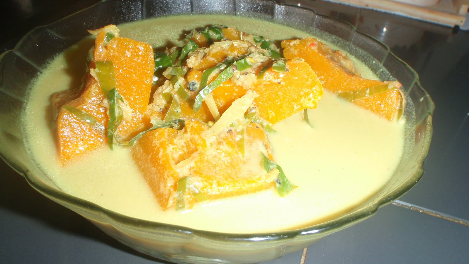 a.z.u.r.a.r.a.h.m.a.n: Masak Lemak Labu dan Kuih Vadai