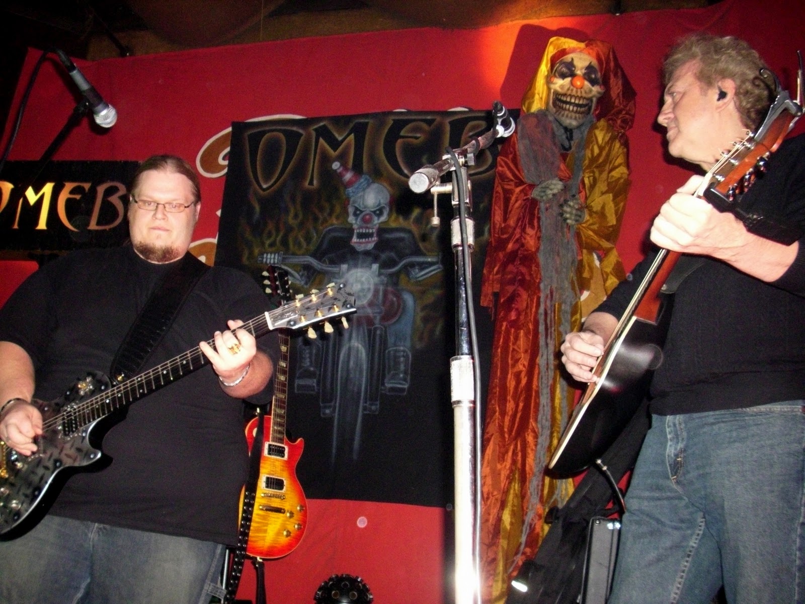 That Crashing Sound: OMEB Halloween at Bobby Mackey's