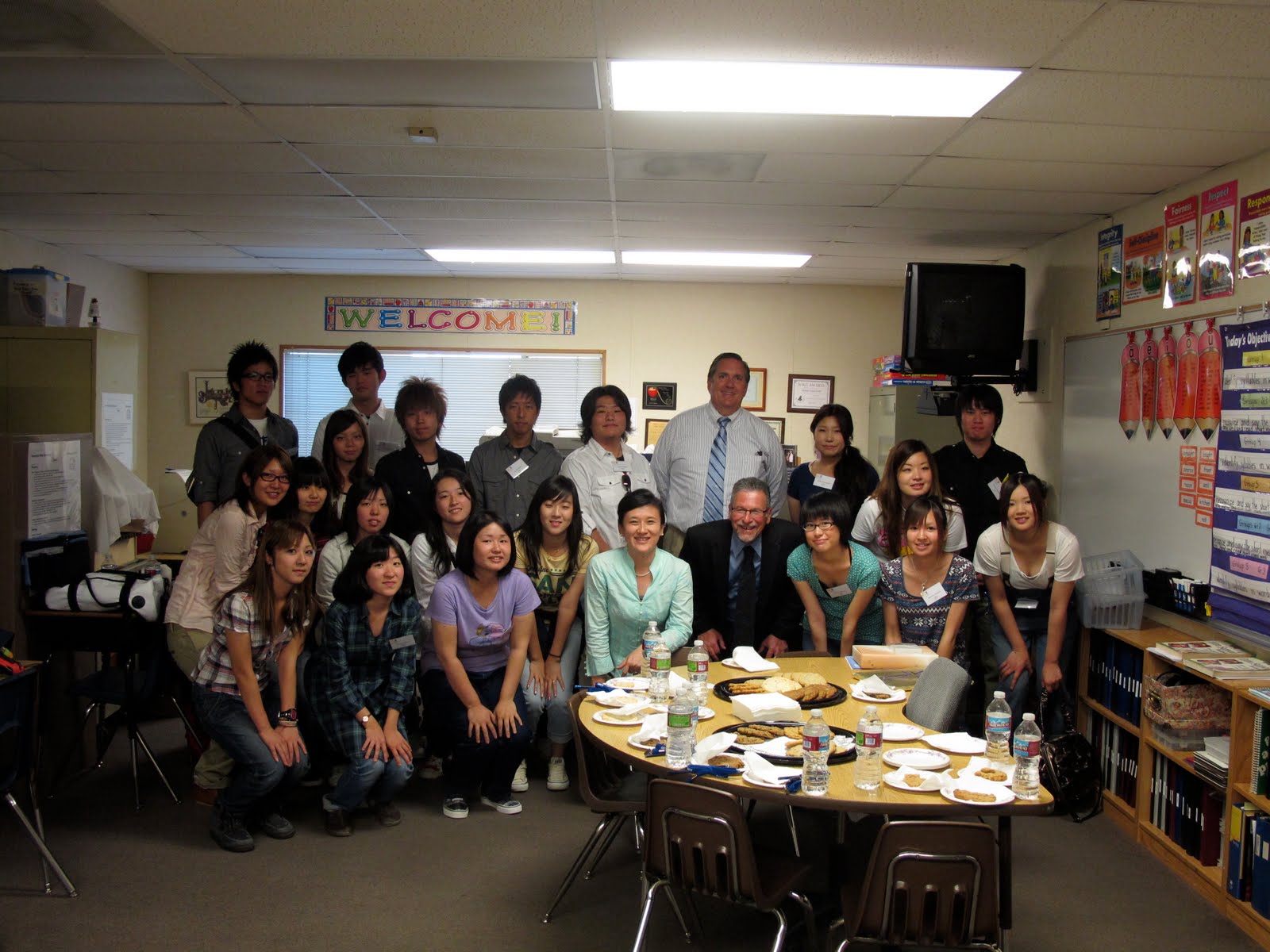 Maria & Shiguemi & Ichiyama & Kurabayashi: Mission Bell Elementary School