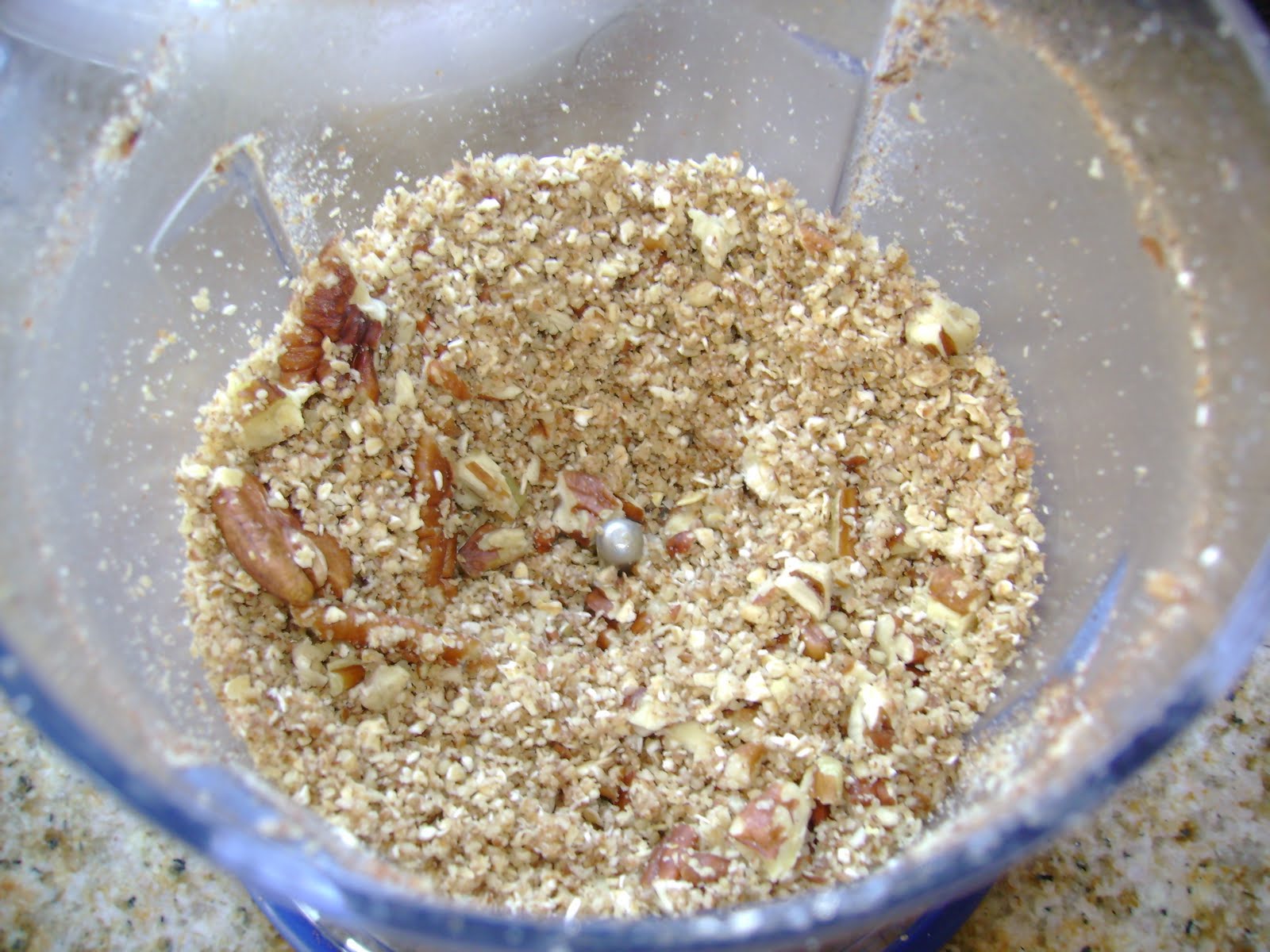 saRAW: Manna Bread, Apple Crumble, Juice & Chocolate Shake recipes