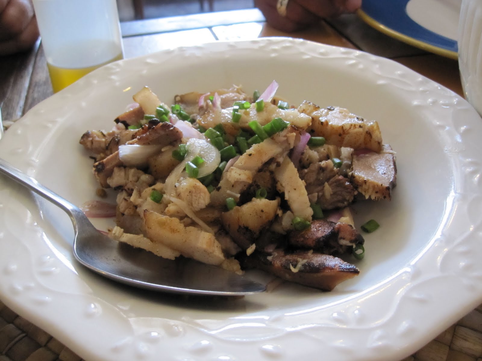 Pork in the Road: Insarabasab ... aysus, naimas!