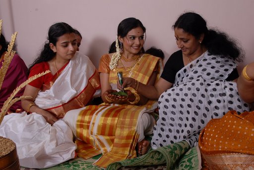 remya raveendran marriage photos - layerhairstyles: remya raveendran ...