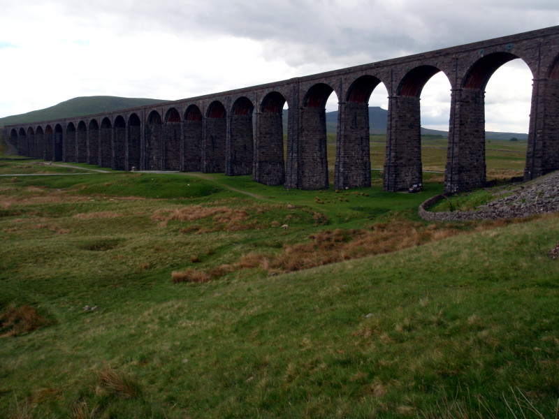 Paul Lydon: The Dales Way - Swarthghyll Farm to Station Inn, Ribblehead ...