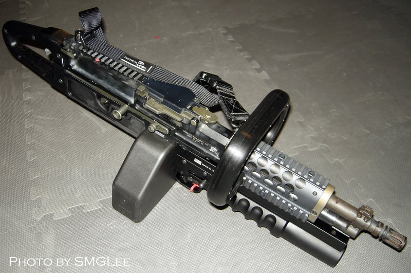 weapon tech: the Knights Armament stoner LMG "chainsaw"