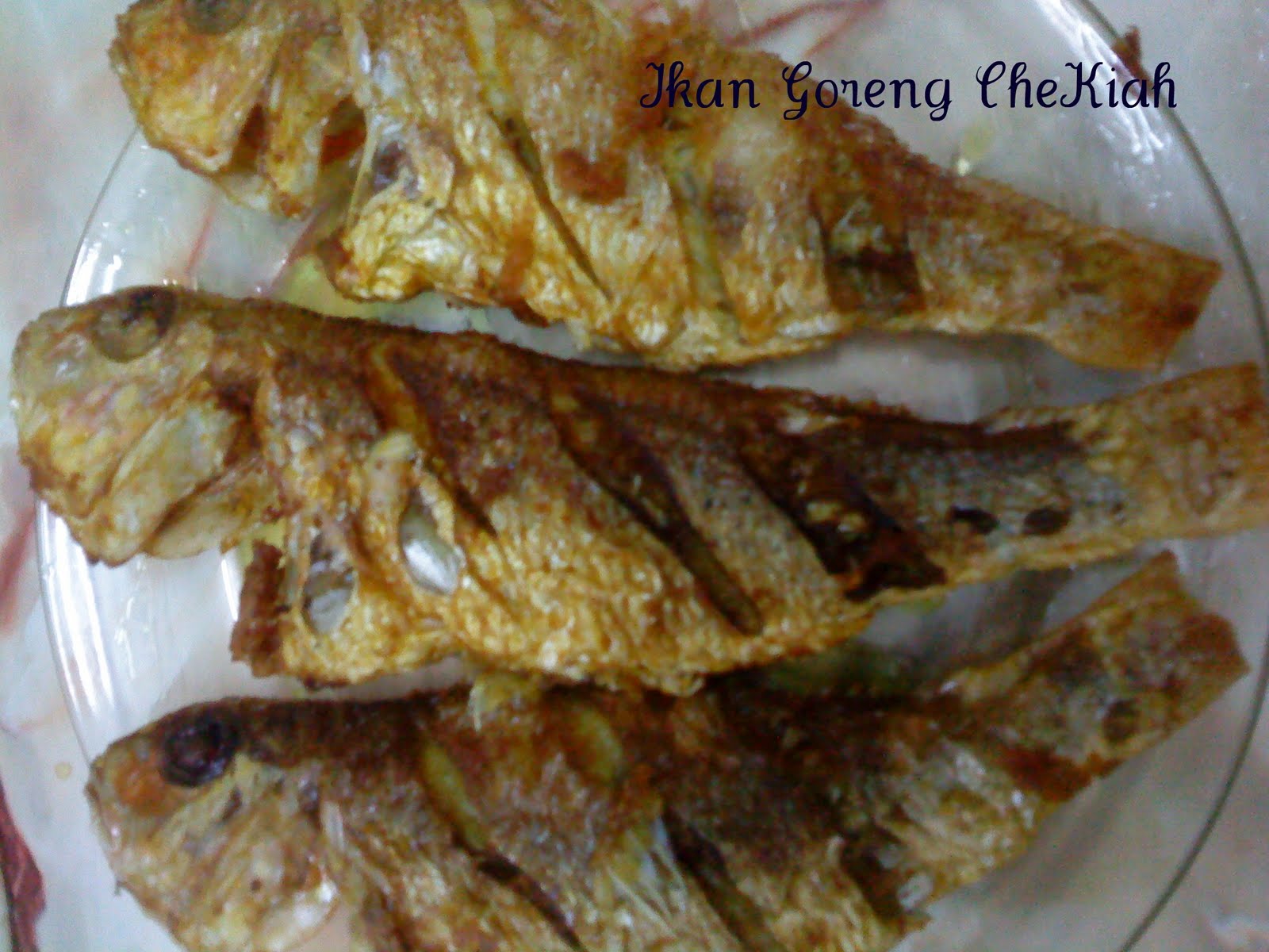 Alaaahaiii..CheKiah: IKAN GORENG KUNYIT