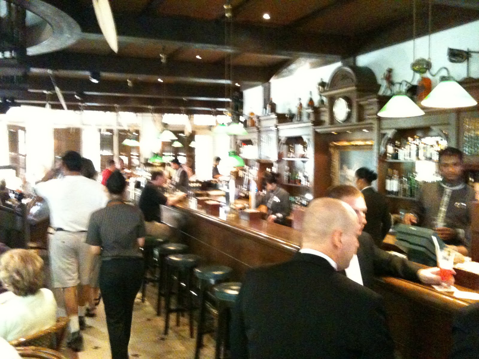 Casting About Singapore: Raffles Hotel-- The Long Bar