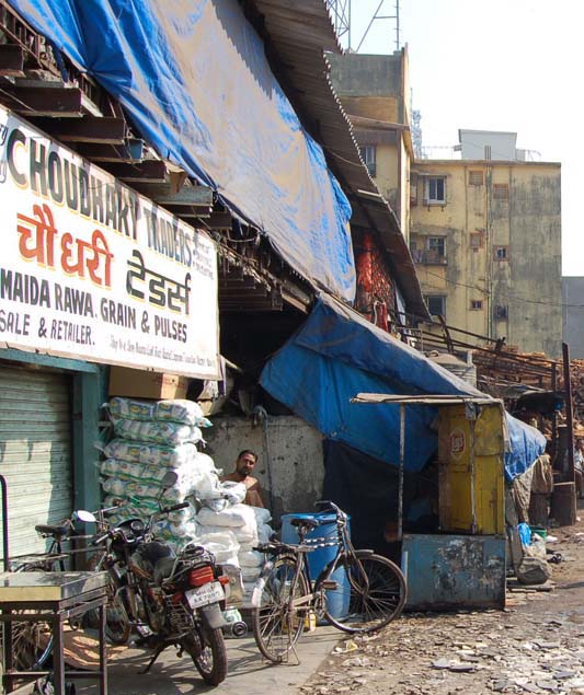 The Perfect Slum: Slum, the Vernacular Architecture of Swelling Cities