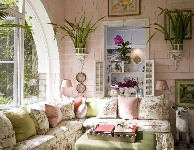 LUSTER INTERIORS: Pretty Pastels