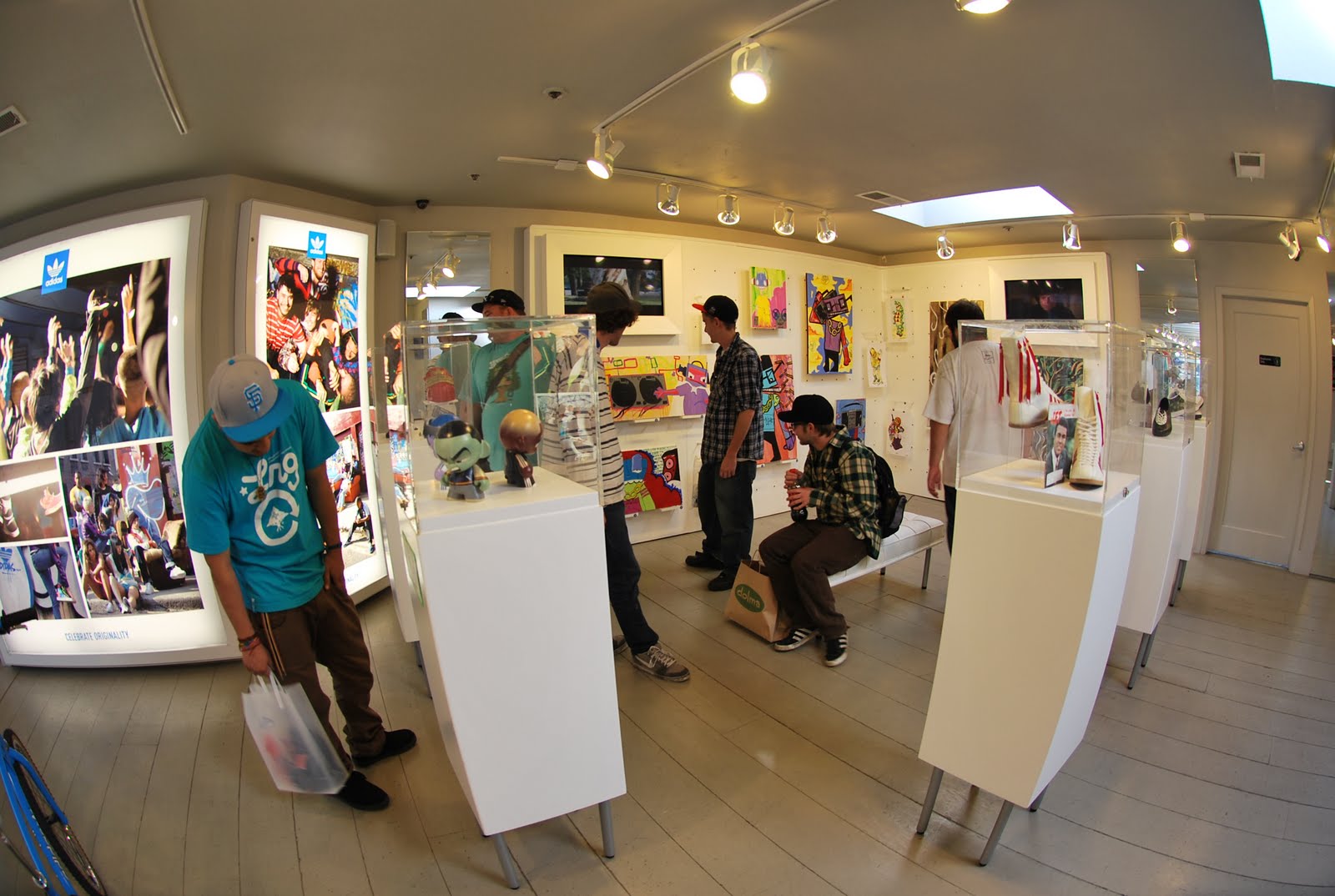 SHOEBIZ: ShoeBiZ ADIDAS Art Gallery!