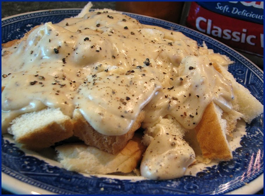 Fat Johnny's Front Porch: Bread & Gravy