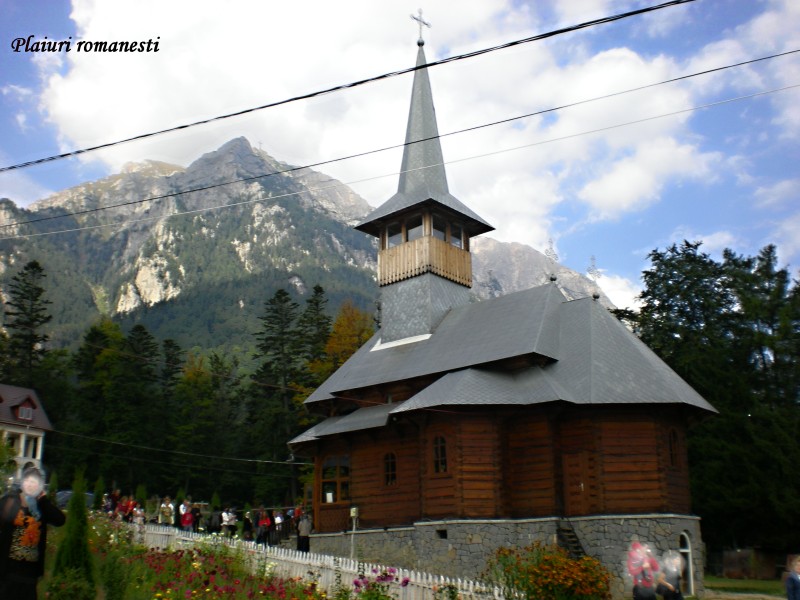 Plaiuri romanesti: Manastirea Caraiman
