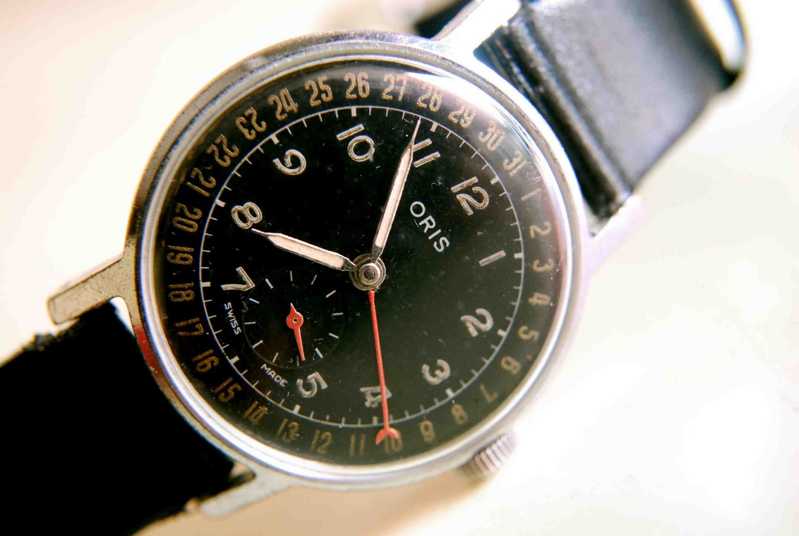 Watch Me And You: ORIS SUB SECOND POINTER DATE (SOLD)