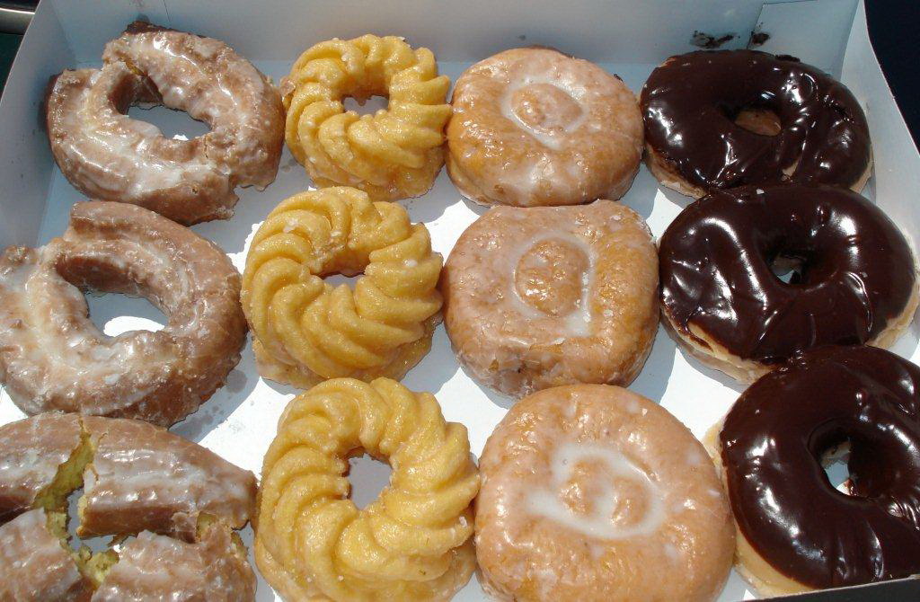 KEITHACCINO'S DAILY DONUT: The Daily Donut Day 27- Maple Donuts Dark ...