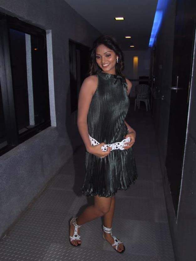 Hot And Spicy Actress Photos Gallery: Actress Deepa Chari Photos Gallery