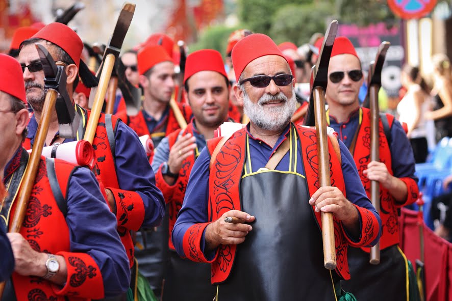 VILLENA CUÉNTAME: COMPARSA "MOROS NUEVOS"