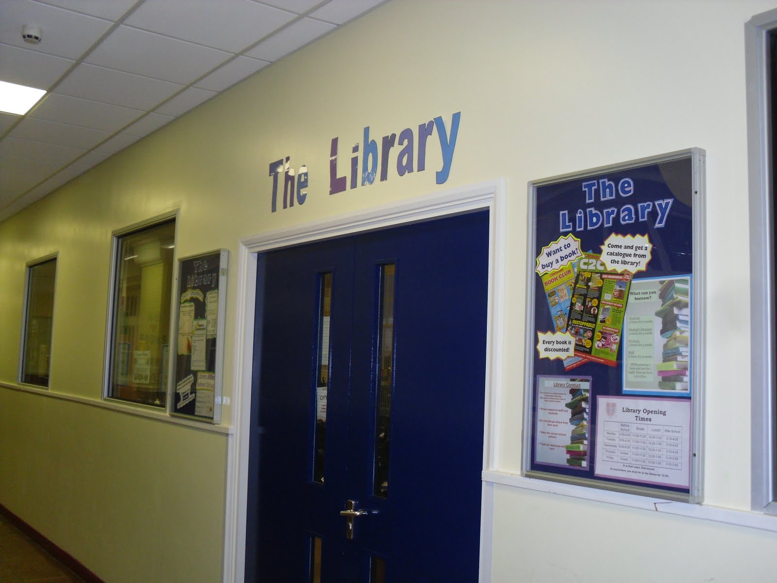 Too Loud to be a Librarian: November 2009