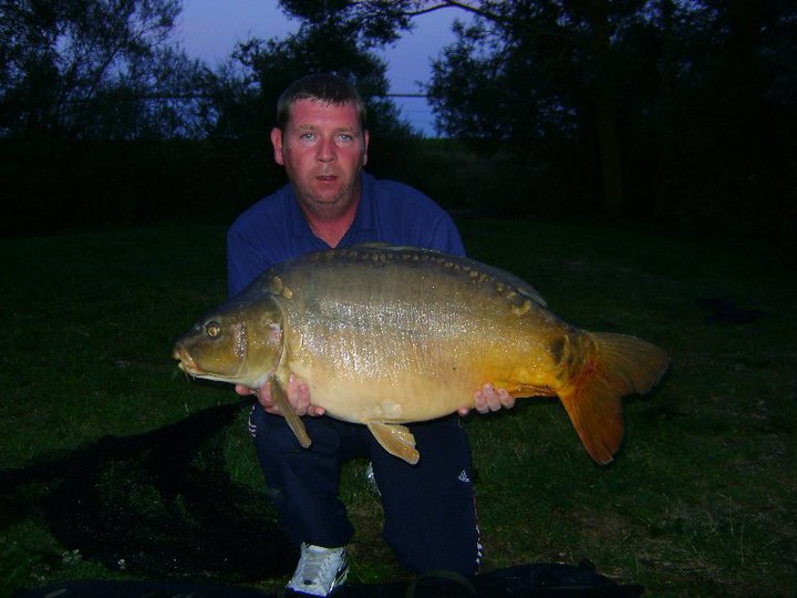 Carp fishing with Hortonfishing.com: Graviere de la Traque : John ...