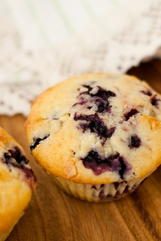 Mustika ja valge šokolaadi muffinid