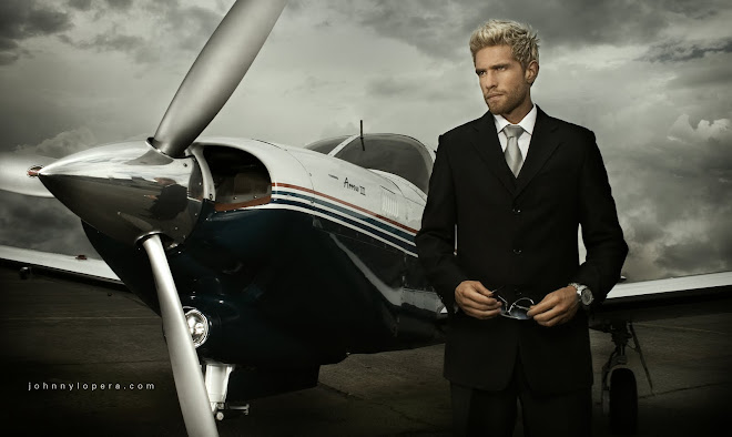 Alvaro Vallejo Villa: 300, HOST MAGAZINE By Johnny Lopera (2009)