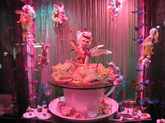 Pursuit of Design: Window Displays