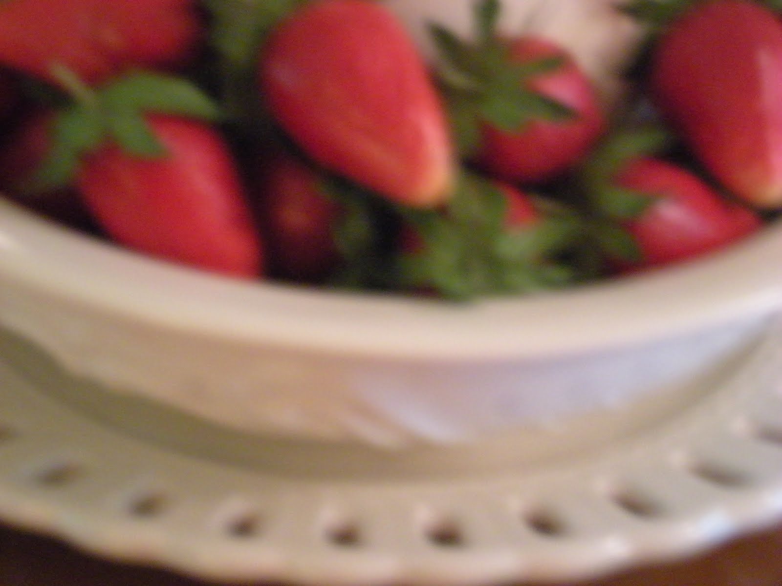 Beeutiful By Design: Strawberry Table Top
