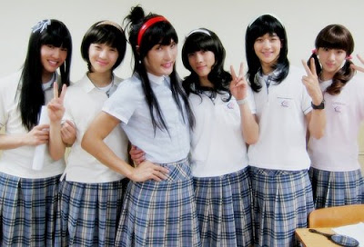 4M! Love! DBSK!: SHINee - School of Rock